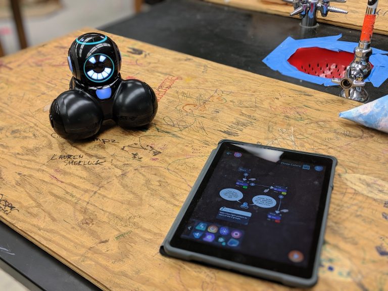 Teaching Programming - The Robot That Does It for You! - STEM Supplies