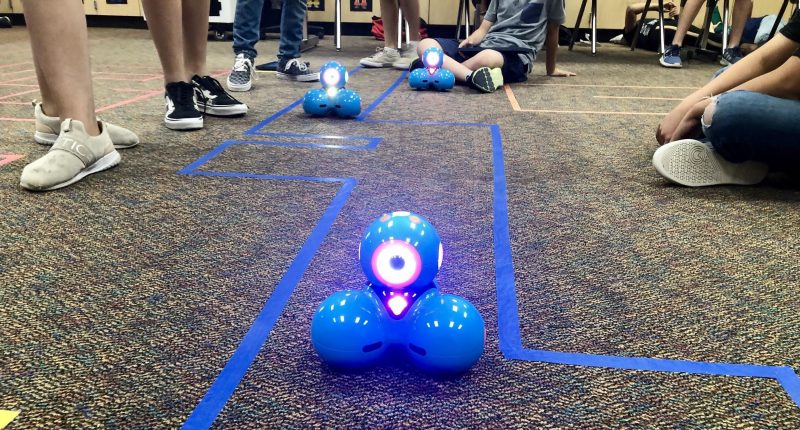 Maze Runner: Dash(ing) Through Obstacles - STEM Supplies