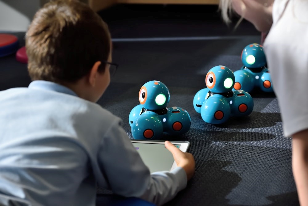 Coding Resolutions with Dash - STEM Supplies